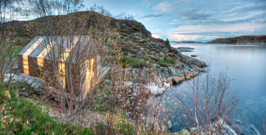 ‘Naust paa Aure’ Boathouse by TYIN Architects - Homeli