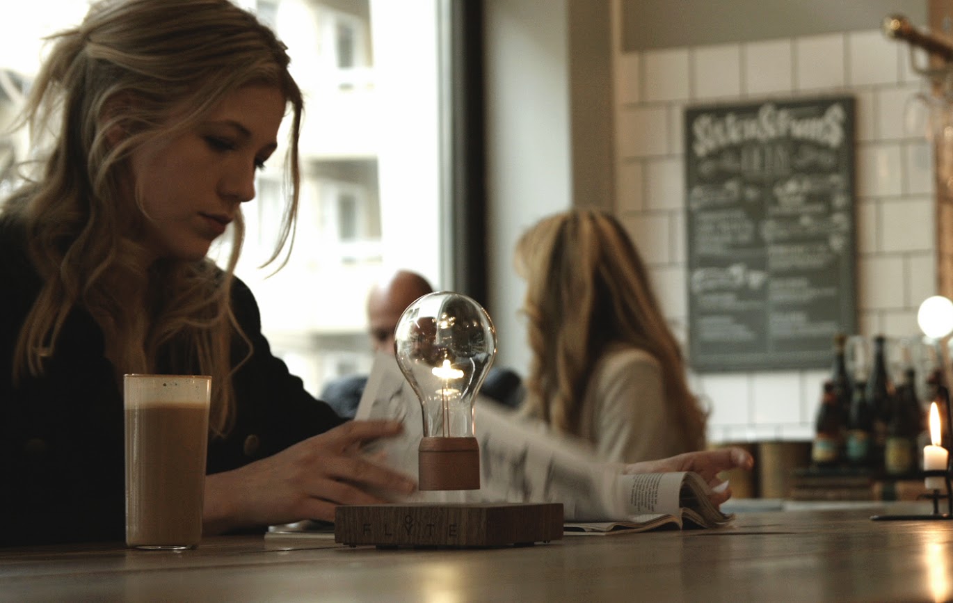 Flyte Levitating Wireless Light Bulb - Homeli